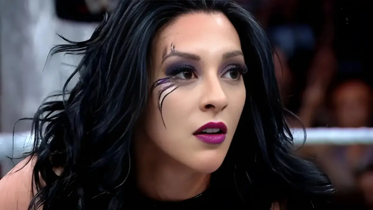 Stephanie Vaquer: Wie sie trotz schwerer Erkrankung triumphierte und wer ihre absolute WWE ...