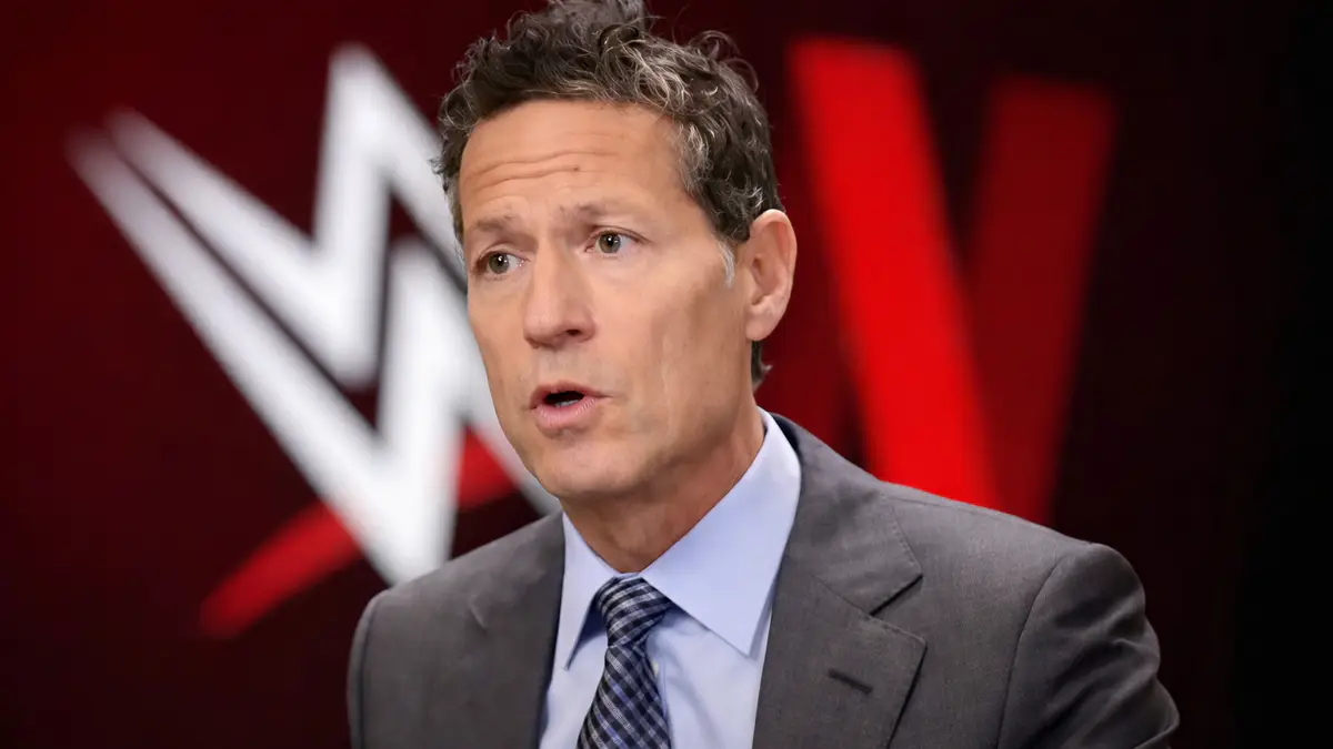 TKO-Chef Mark Shapiro offen zur WWE-Strategie: Fan-Frustration ...